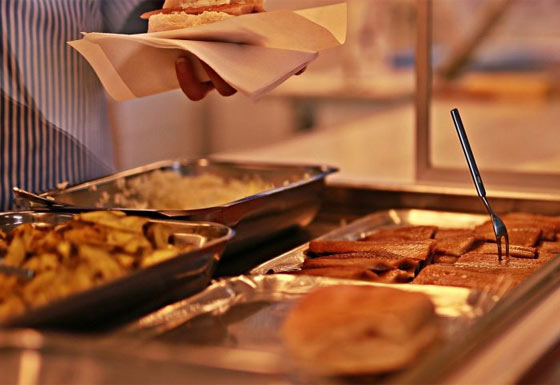 Restauration collective, 4 conseils pour une reprise en toute sérénité