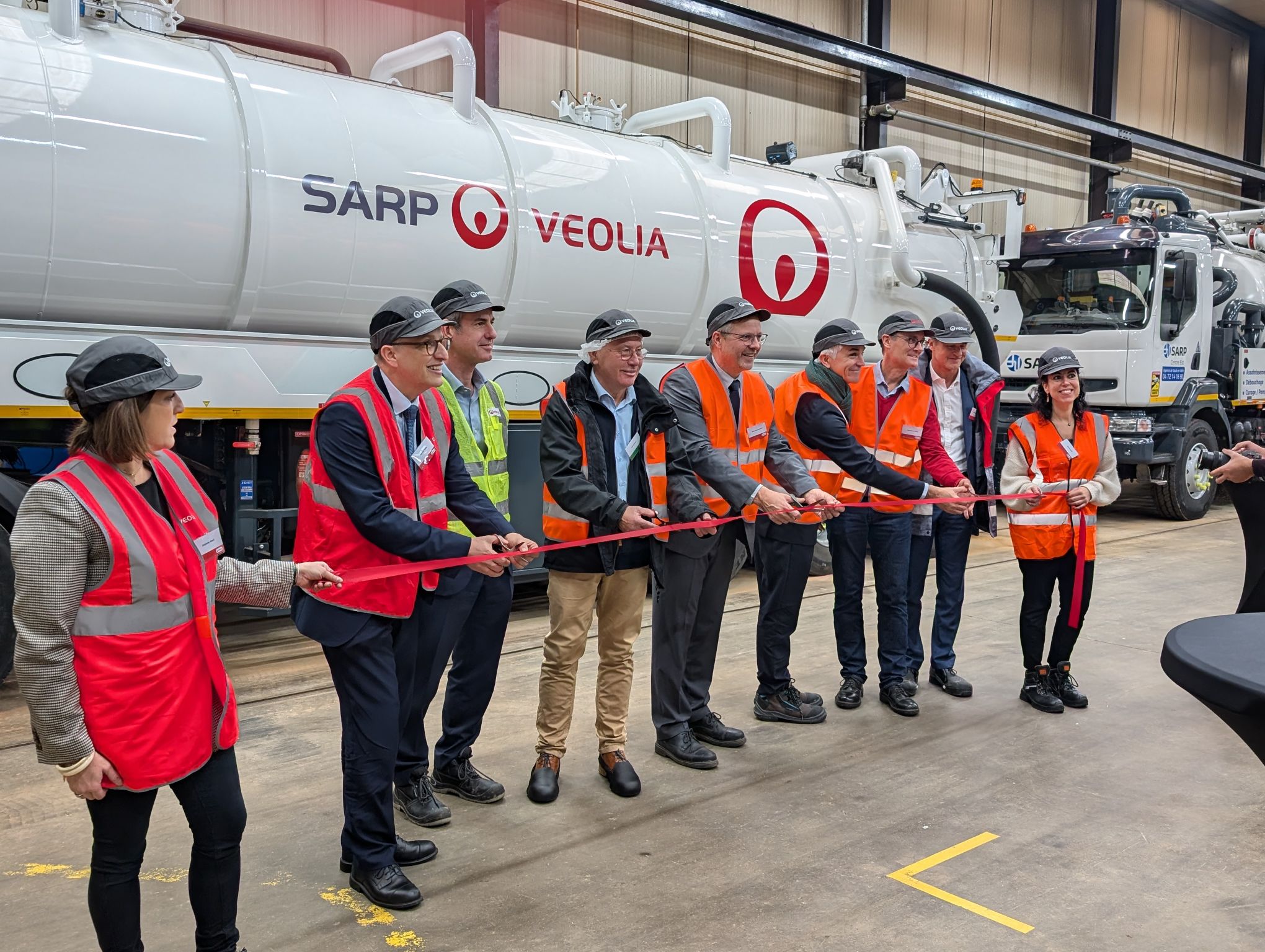 HydroRenov : SARP Veolia révolutionne le cycle de vie de ses camions ...